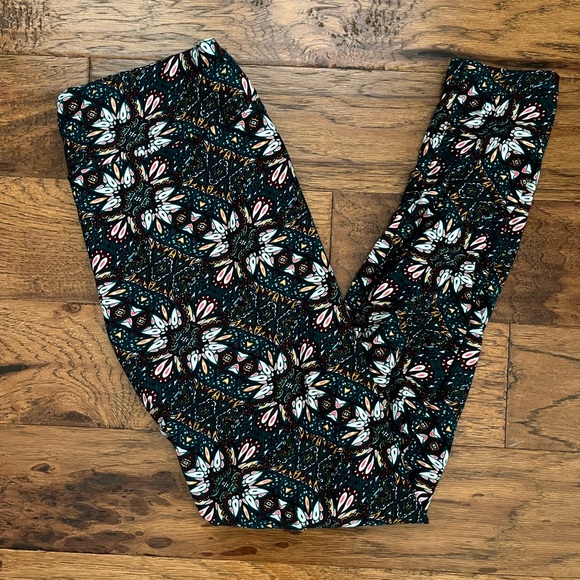 LuLaRoe | Pants & Jumpsuits | Tc Lularoe Dark Green Background L Orange ...